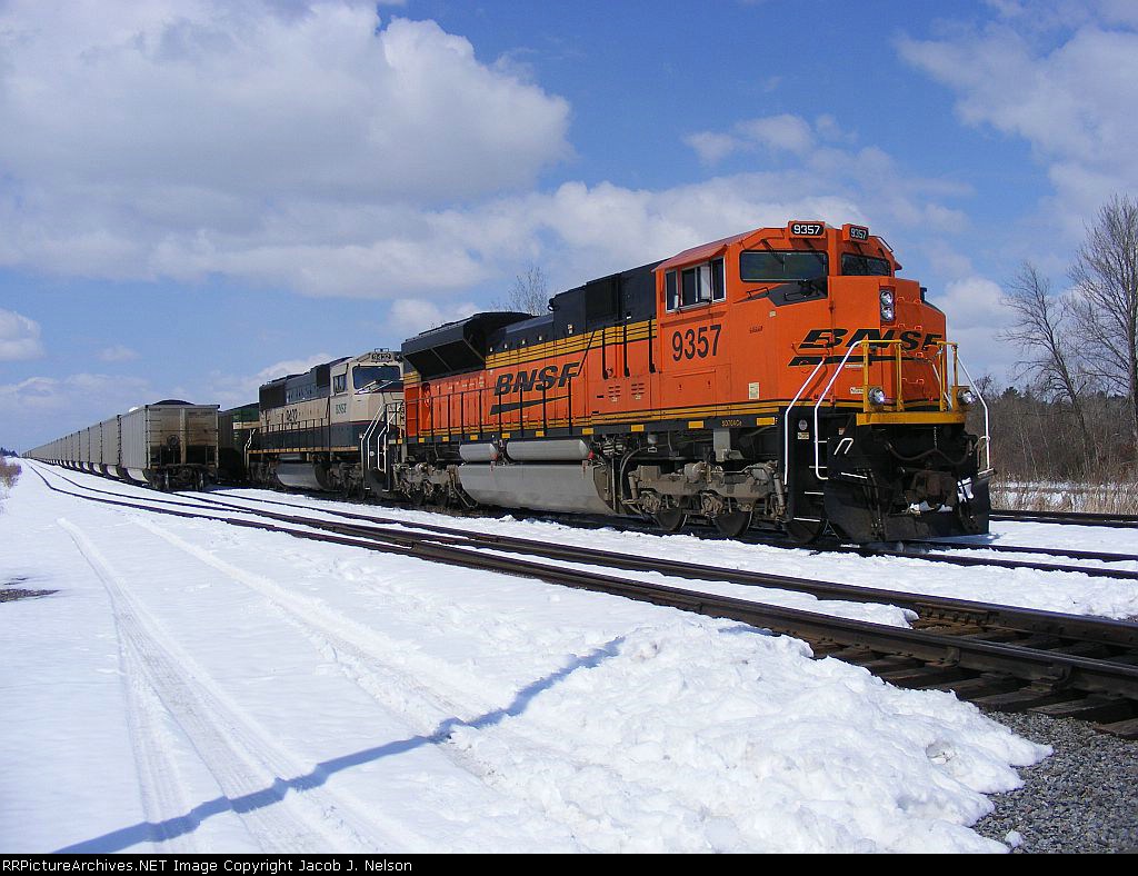 BNSF 9357